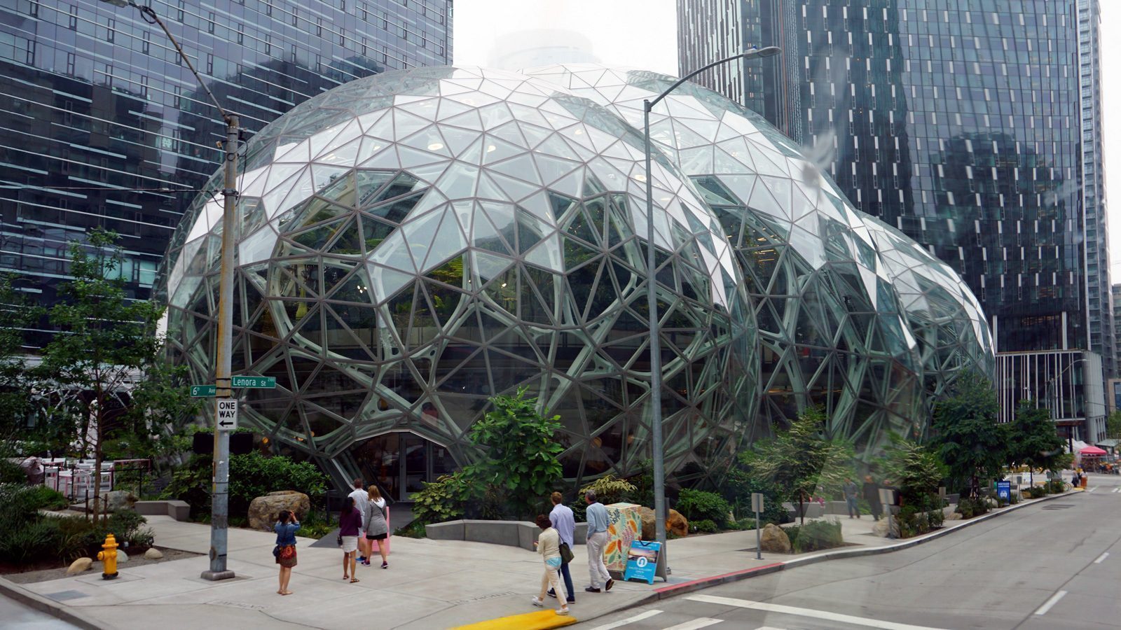Downtown Seattle Foot Traffic is Up, Thanks to Amazon - Seattle ...